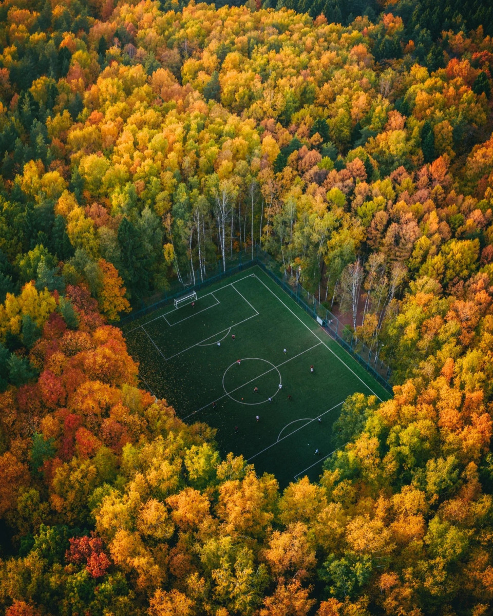 28 Must See Football Pitch Images from Around the World