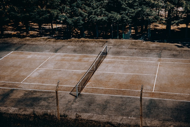 How to Set Up Your Own Backyard Badminton Court This Summer!