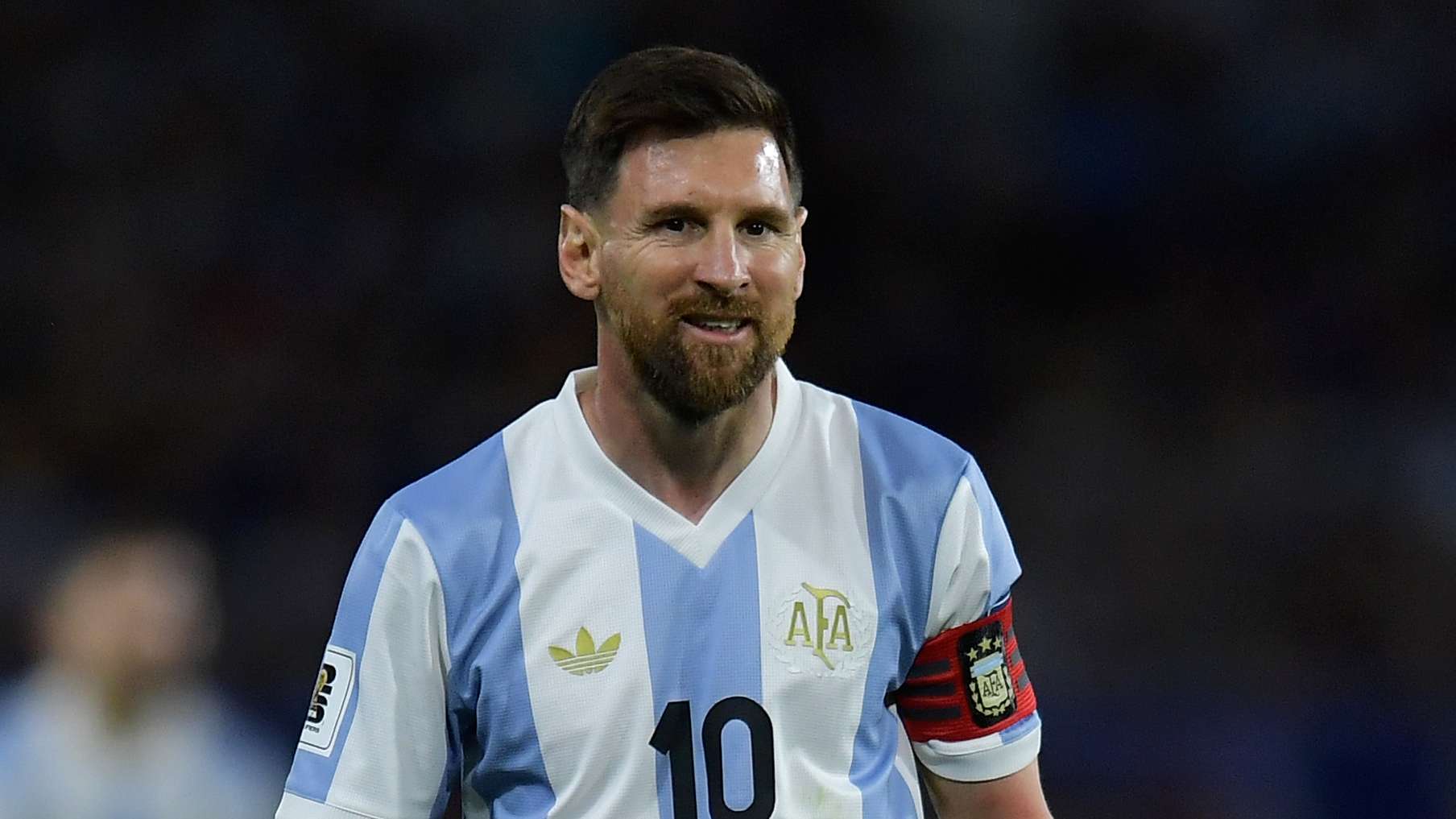 Messi loses his cool & repeats Weghorst insult after slap from Peru ...